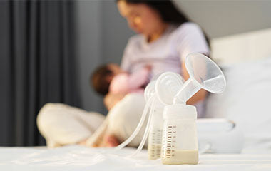 Navigating Triple Feeding: A Comprehensive Guide – Mommy's Bliss